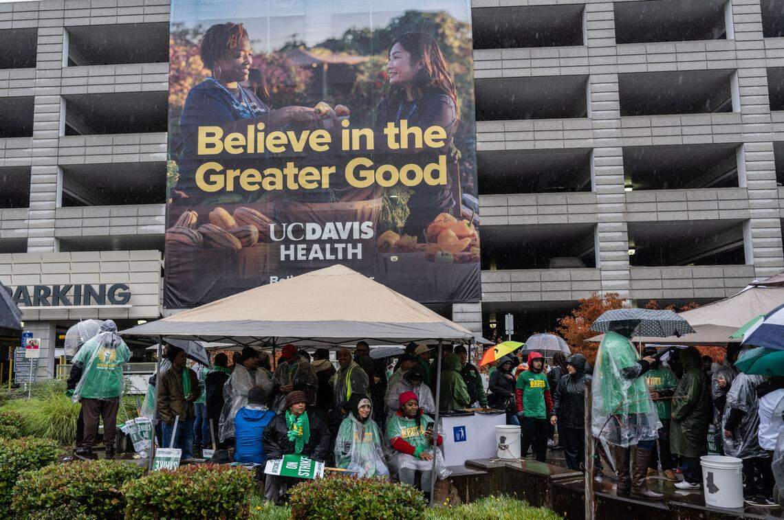 UC, union reach last-minute deal, hours before 40,000 workers were set ...