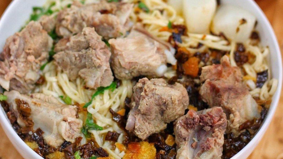 5 soto mie enak di Bogor buat makan siang, kuahnya bikin nagih