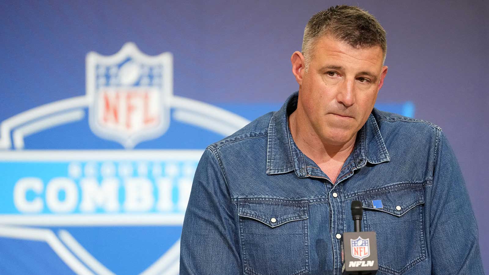 Patriots’ Mike Vrabel breaks silence on AJ Brown trade