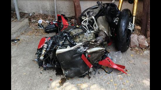 Ducati biker fractures hand after crashing into car in Sanpada