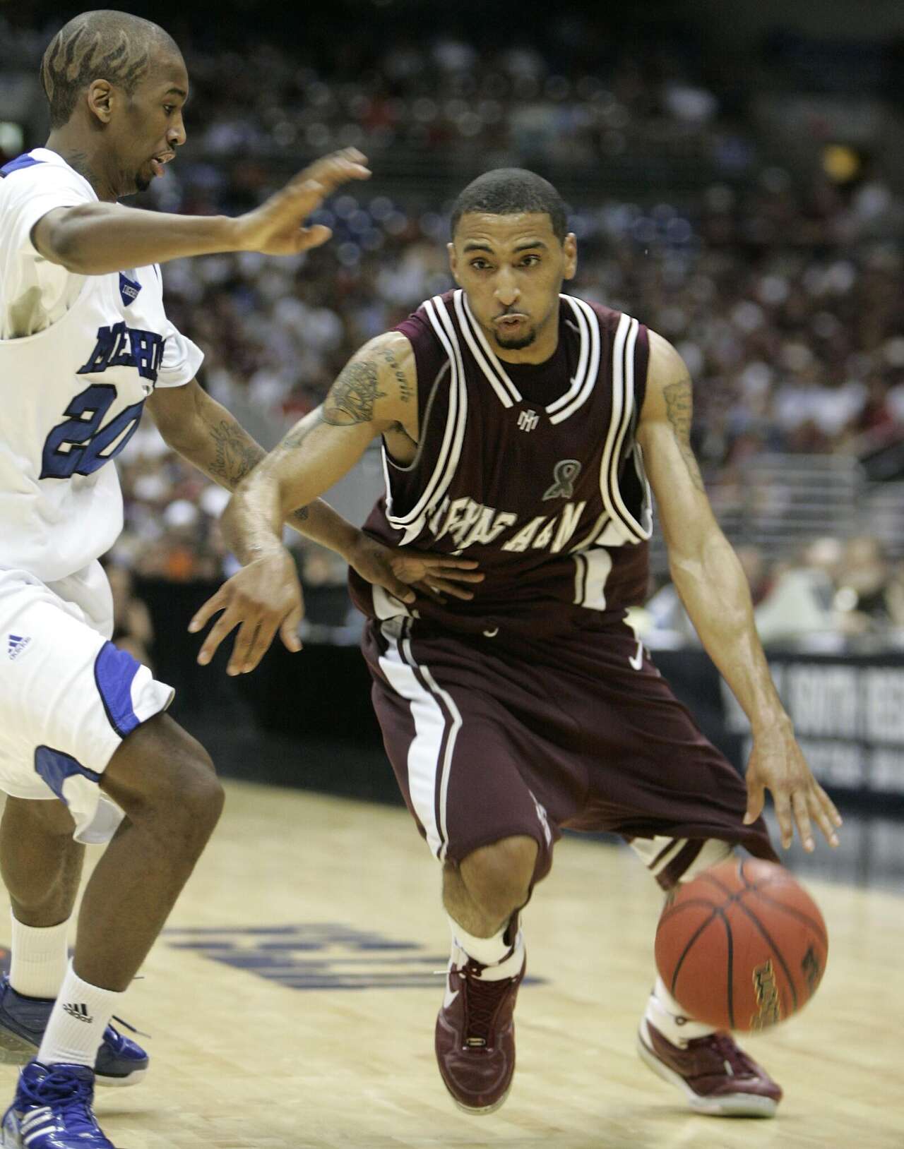 Acie Law IV joins former Texas A&M teammate Bryson Graham in Chicago ...