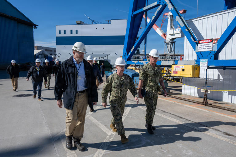 Lawmakers push for domestic shipbuilding fixes as US Navy explores ...