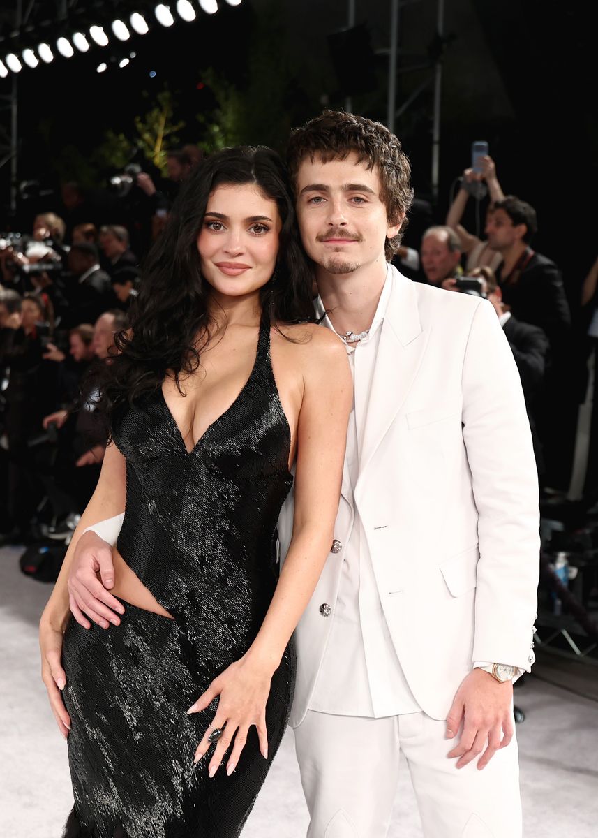 Kylie Jenner’s massive pear-shaped ring sparks engagement rumors: But ...