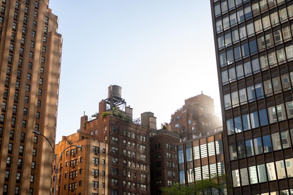 New York lawmakers planning tax on $1 million homes purchased with cash ...