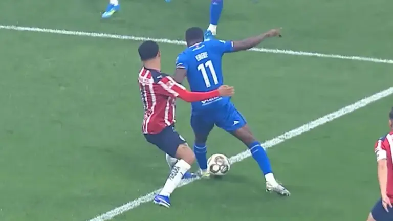 Robo de Cruz Azul: Chivas se queja públicamente del polémico penal ...