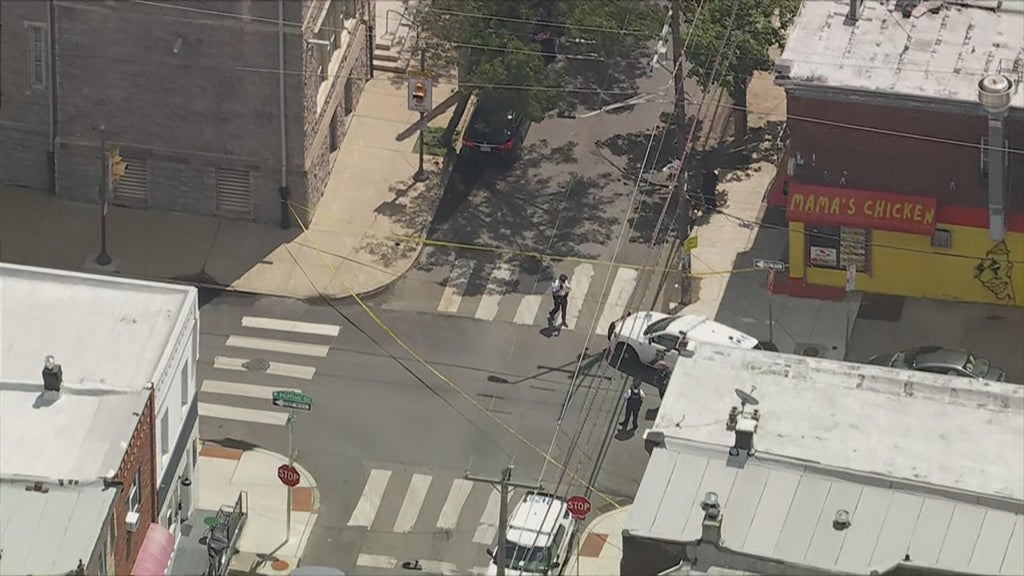 Shooting in South Philadelphia leaves 2 men injured, police say