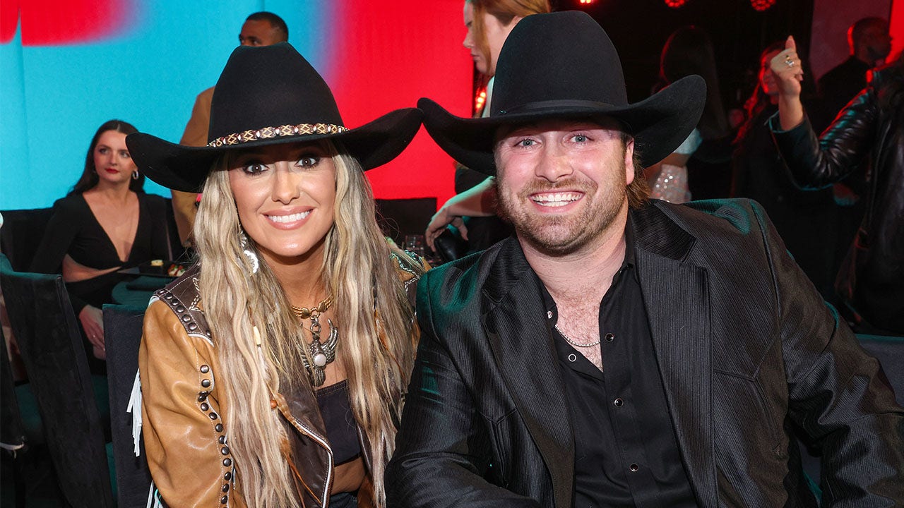 Lainey Wilson marries Duck Hodges in 'dream' Tennessee waterfall cave ...