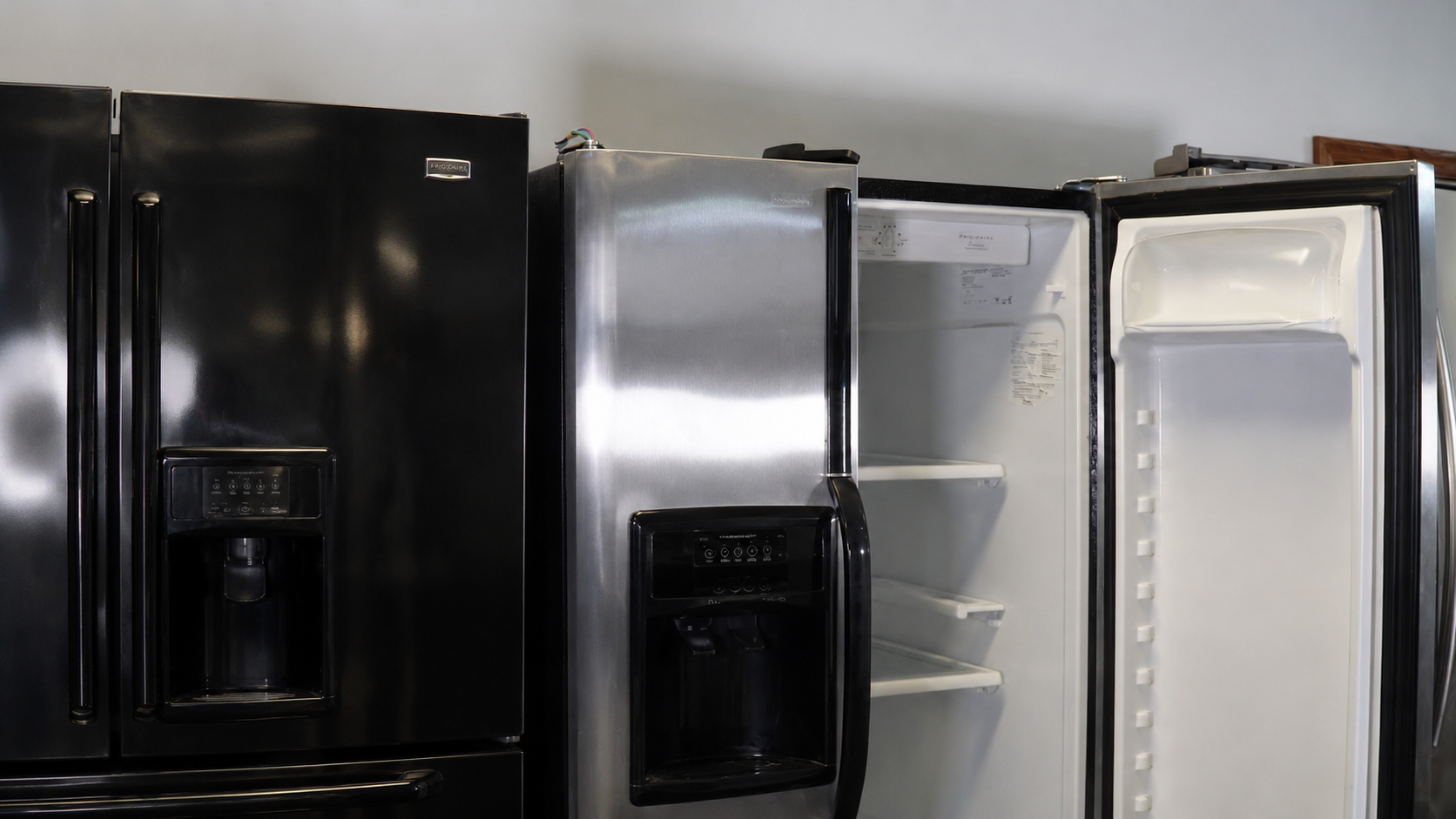 Frigidaire fridge warm but freezer fine? Here’s what to check first