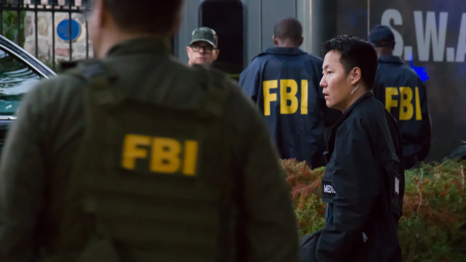Virginia governor to issue order on handling federal agents at voting ...