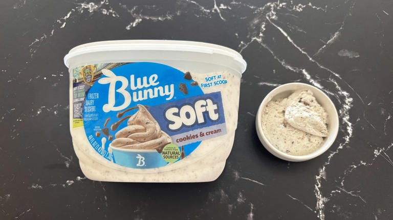 8 Blue Bunny ice cream flavors, ranked worst to best