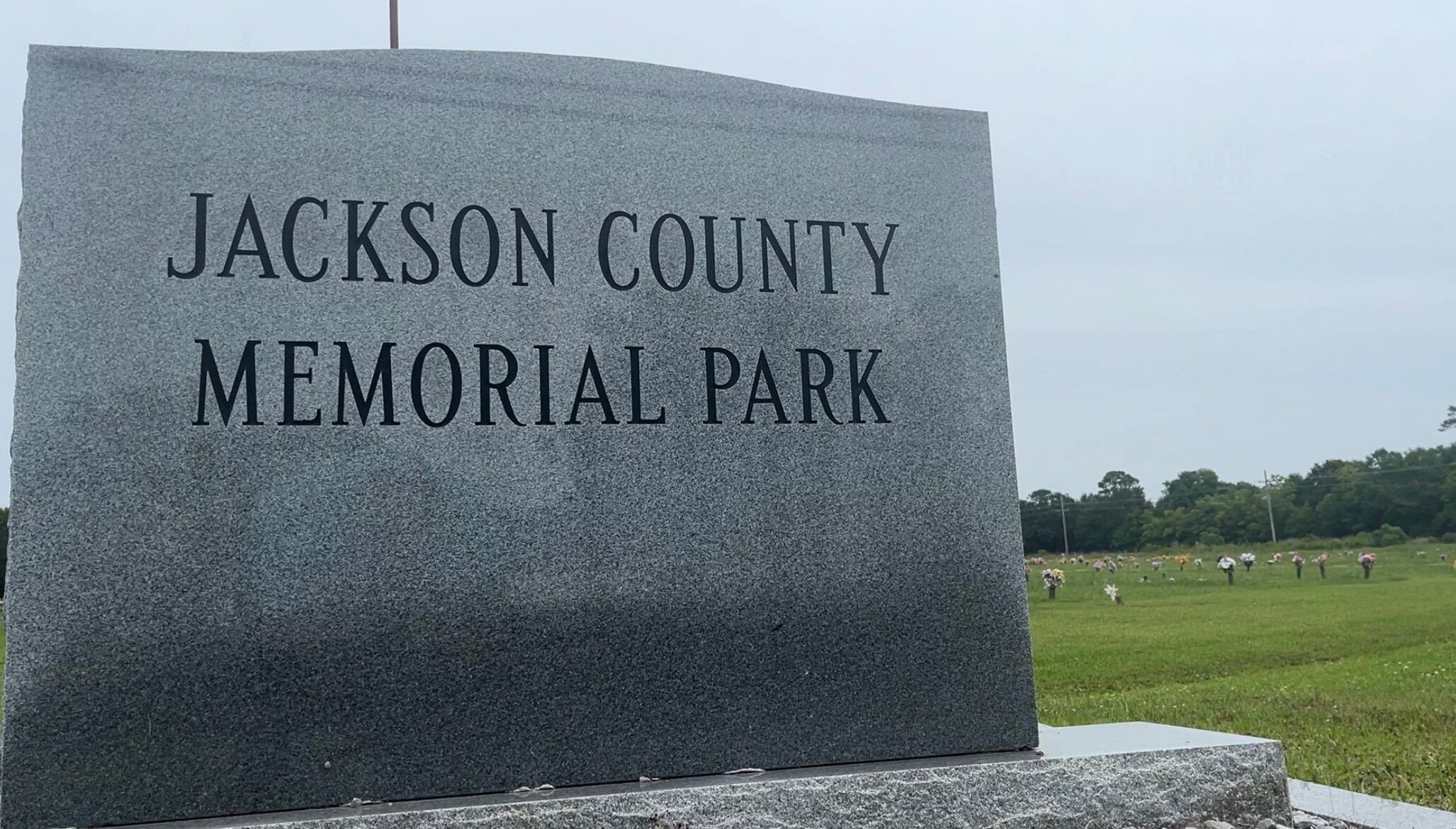 Gone and forgotten: Frustrated families speak out against poor cemetery ...