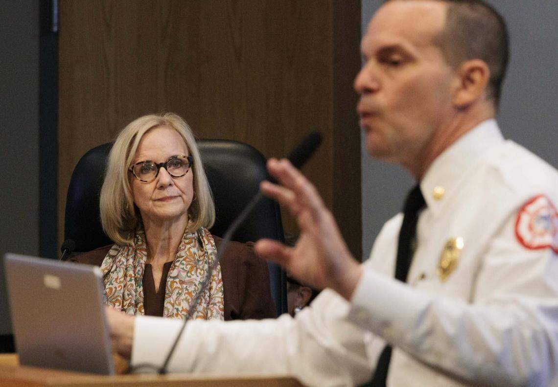 Amid brewing power struggle, Miami commission blocks mayor's $450M bond ...