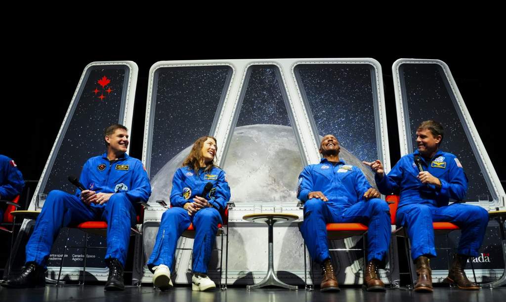 Artemis II crew receive hero’s welcome at Canadian Space Agency Quebec ...
