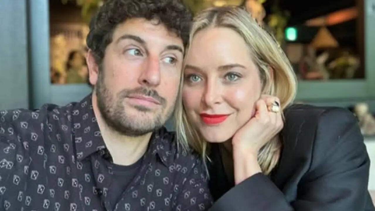 Jason Biggs and Jenny Mollen announce separation after 18 years of marriage