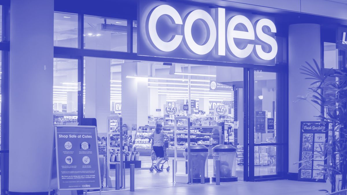 Coles shares fall after losing misleading discounts case against ACCC