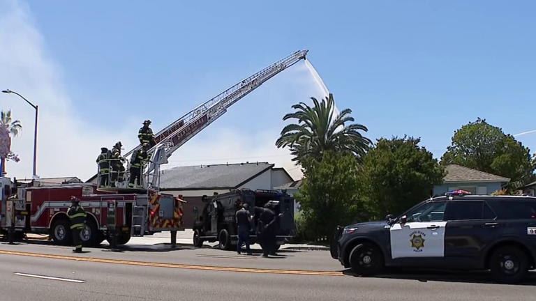 Man kills his brother and sets house on fire in Santa Clara, police say