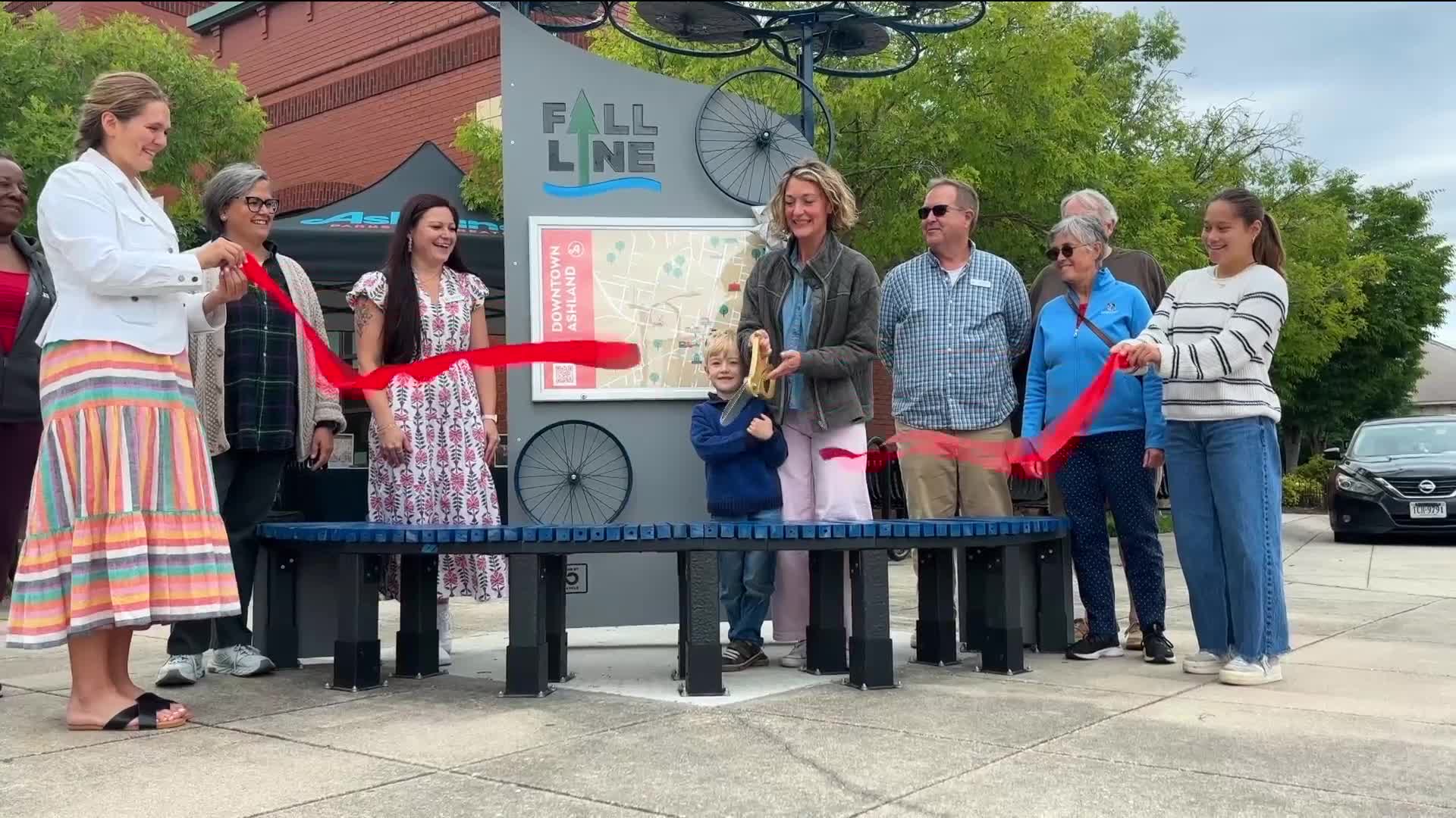 Ashland unveils sculpture marking new Fall Line Trail extension into town