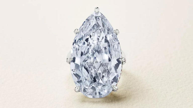 Christie's Nueva York subastará 'Azure Blue', el diamante azul más ...