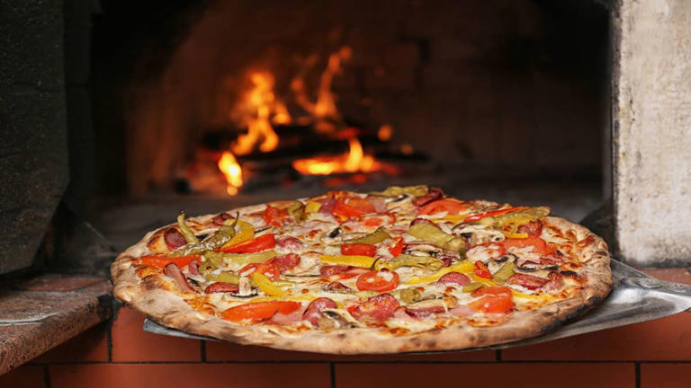Smoking Monkey Pizza restaurant chain files Chapter 11 bankruptcy