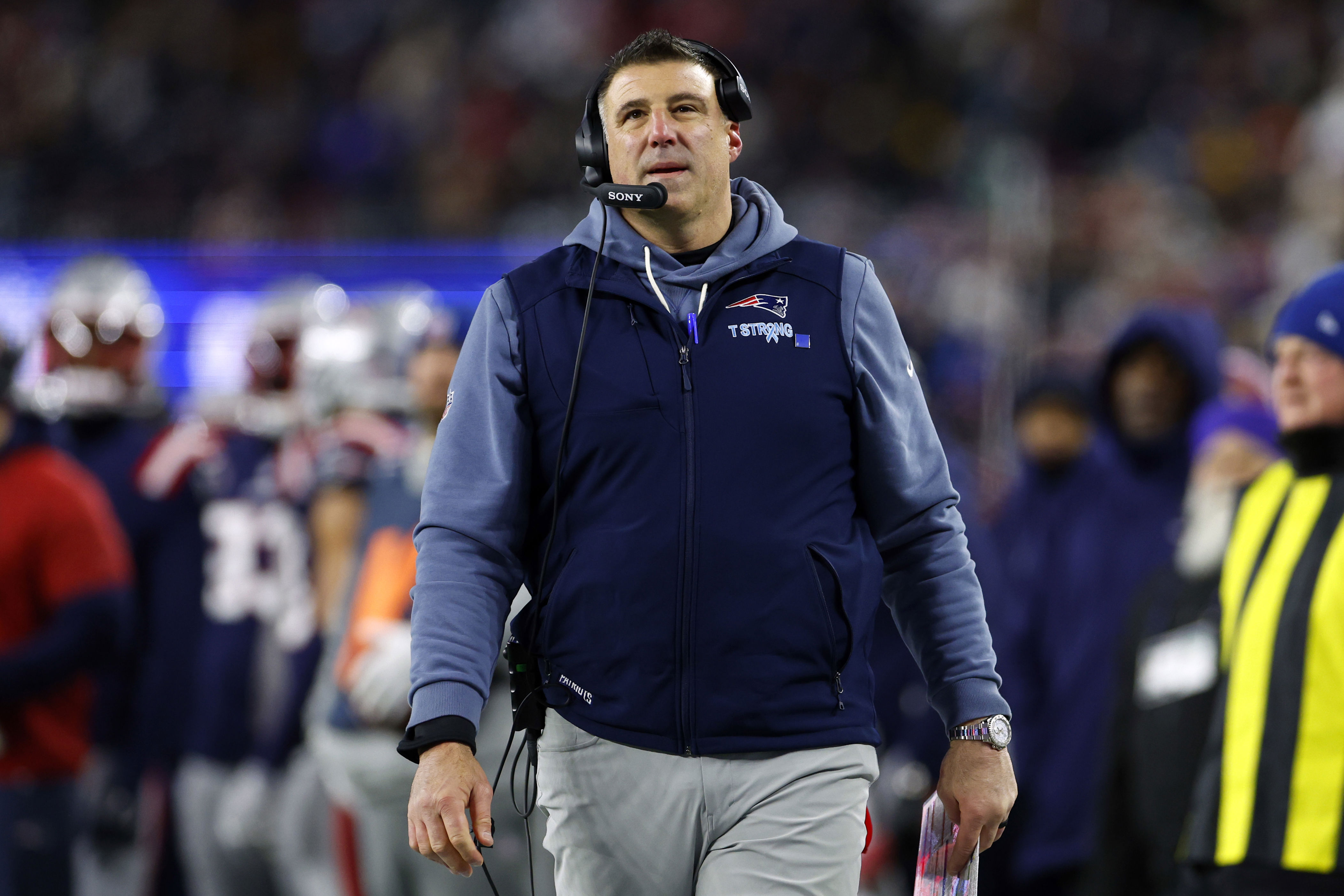 NFL schedule release: Only the Chargers dared mock the Patriots' Mike ...