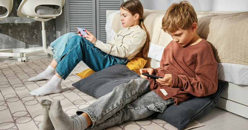 Mom moves into sister's house with iPad kids, gets annoyed when she ...