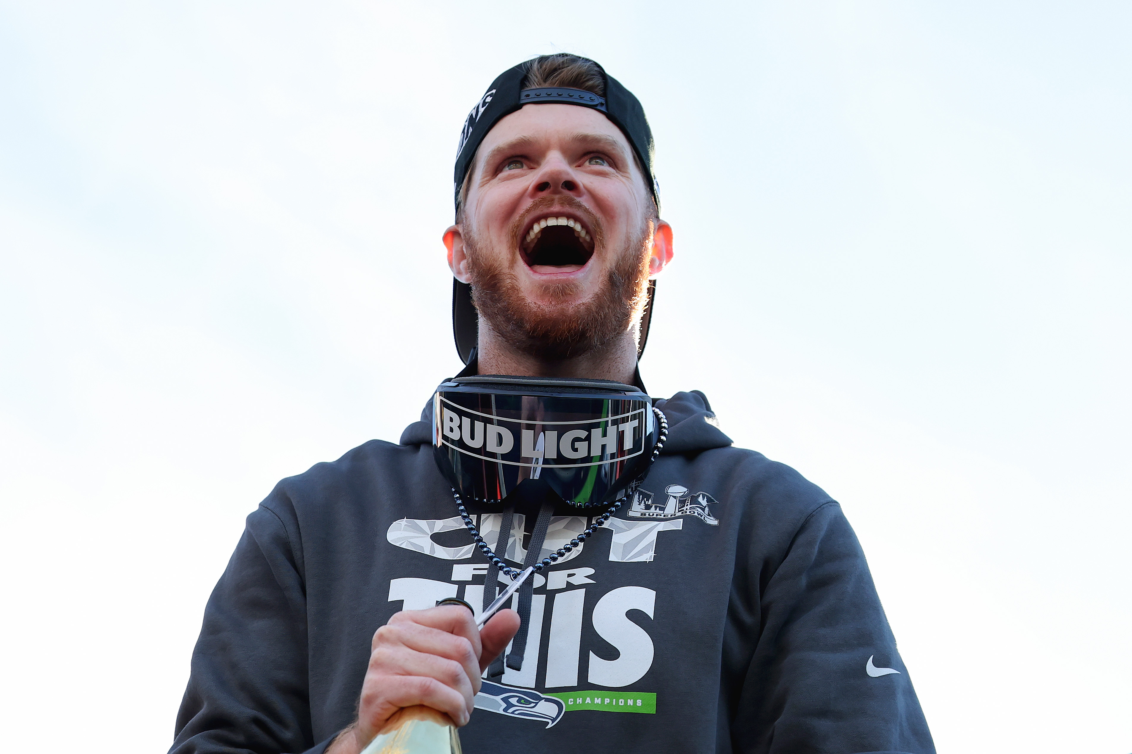 From Jerry Jones to Browns' QB future, 2026 NFL schedule winners and losers