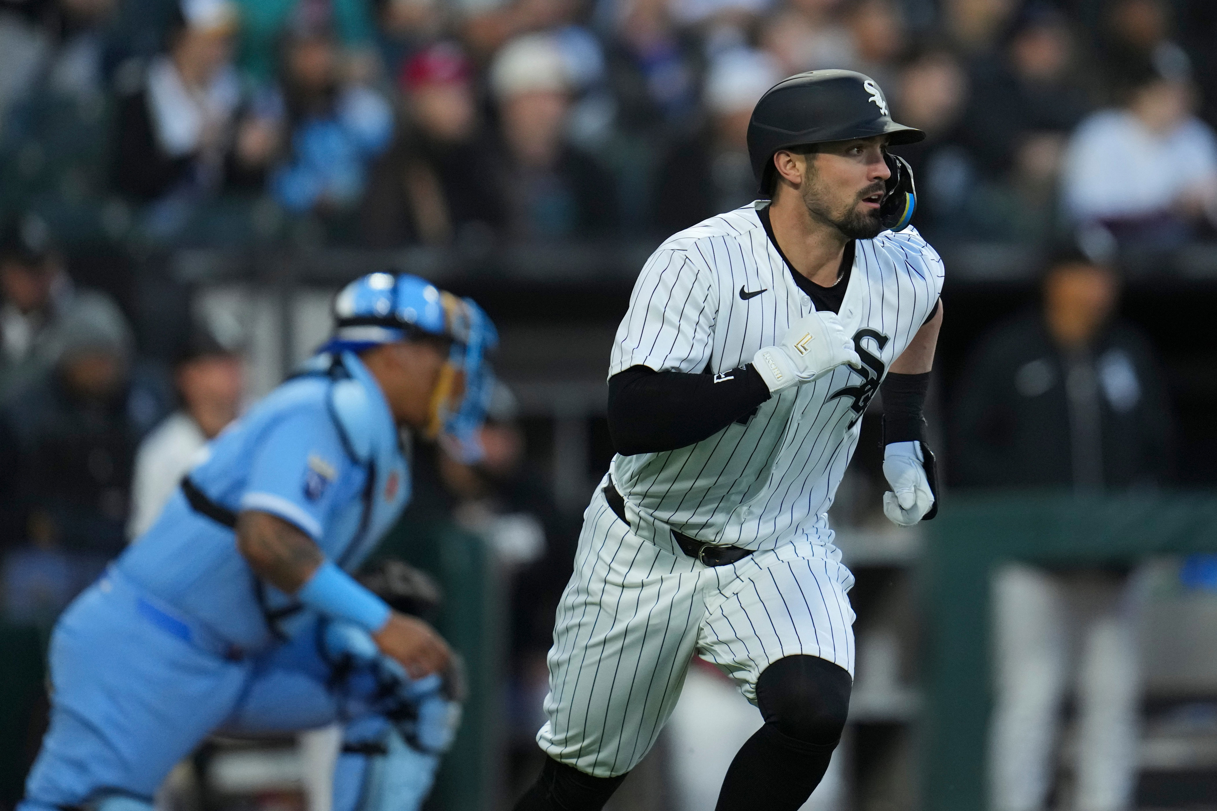 Grichuk powers White Sox past Royals 6-2 for their fifth straight win