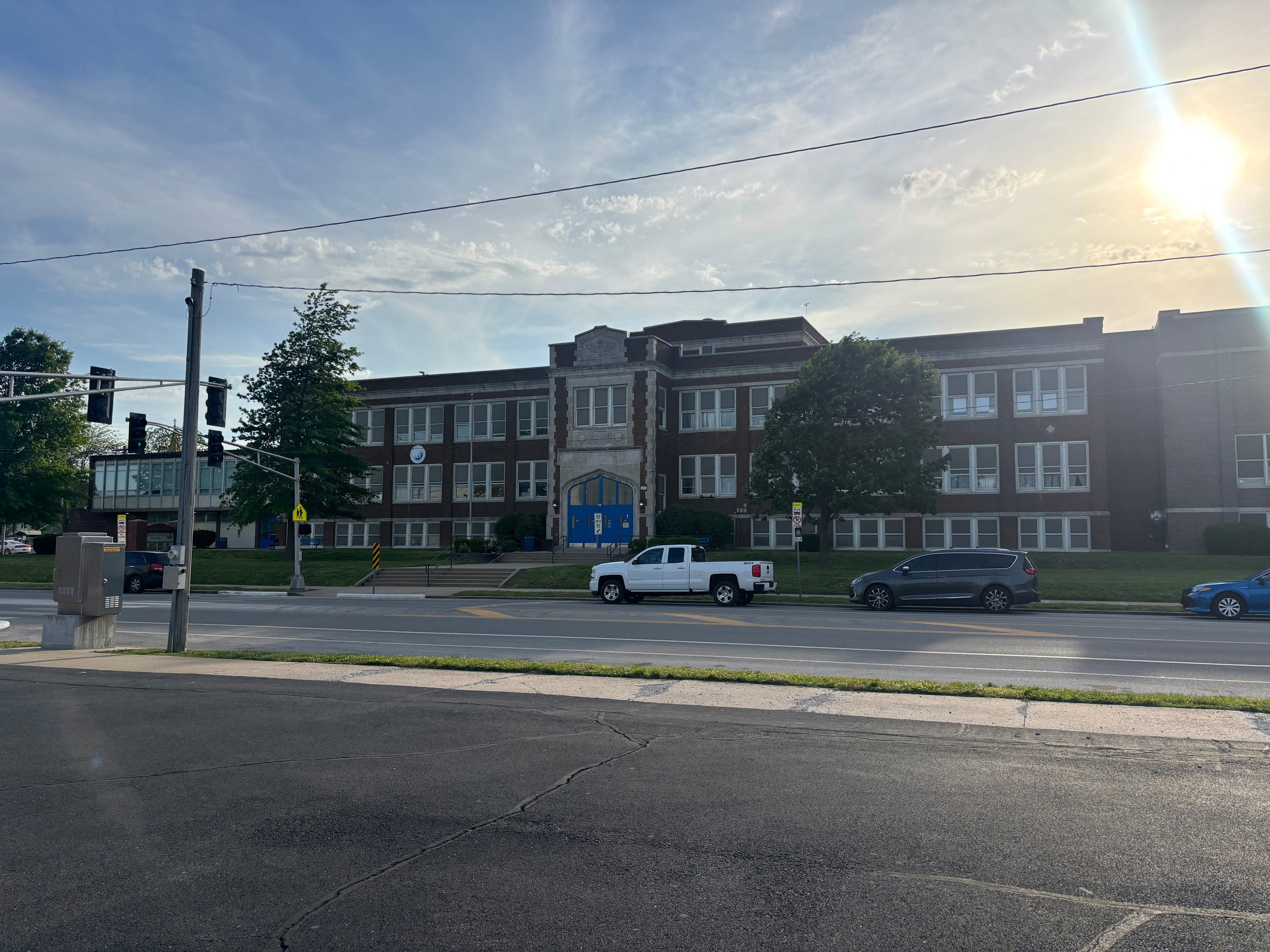 Pipkin Middle School in Springfield holds open house to look back on ...