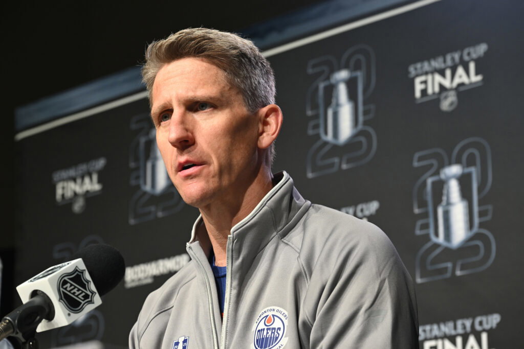 Oilers GM addresses timing of Kris Knoblauch dismissal