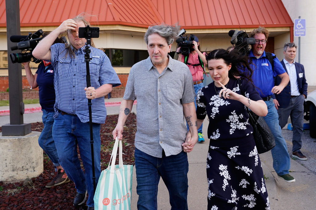 Former Oklahoma death row prisoner freed from jail as he awaits retrial ...