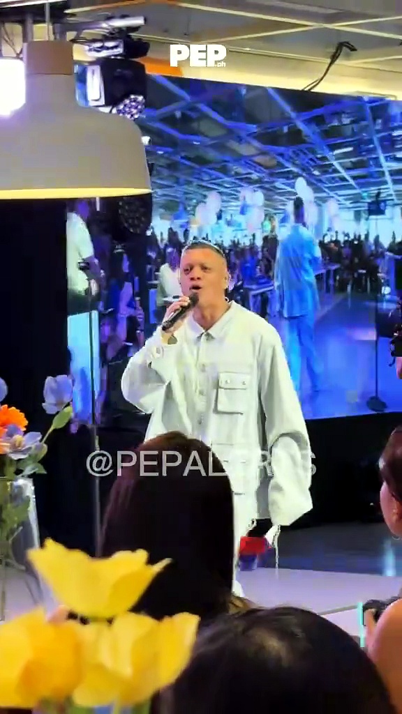 Bamboo sings iconic Buklod remake at IKEA event | PEP coverage