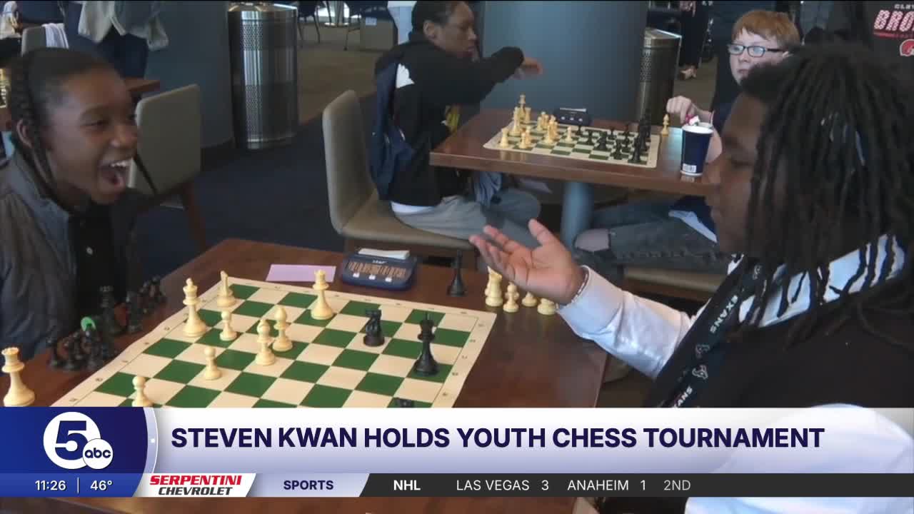Guardians' Steven Kwan hosts 'Check on Your Mate' chess tournament