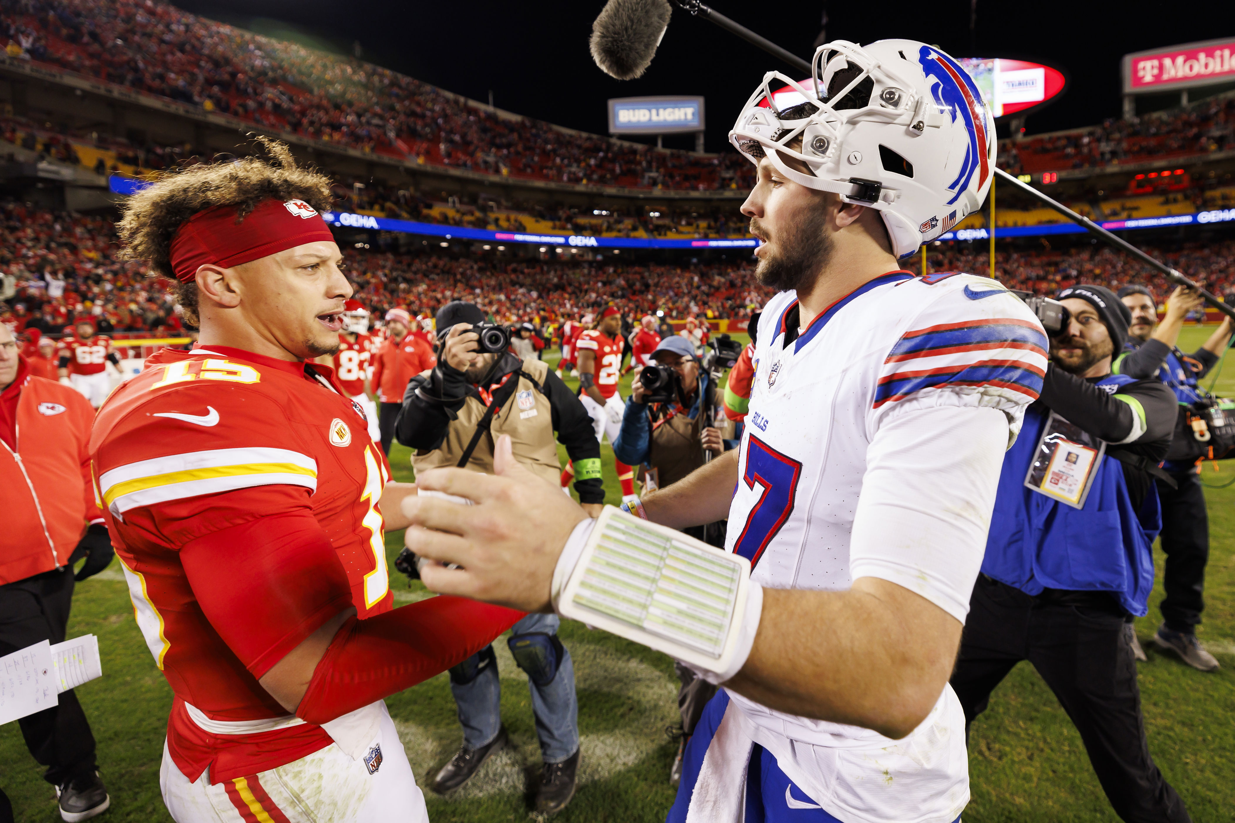 Chiefs-Bills Thanksgiving Day game could make NFL history