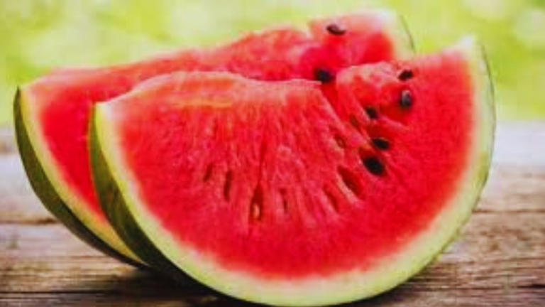 Is cut watermelon safe to eat? Dietician explains summer storage rules