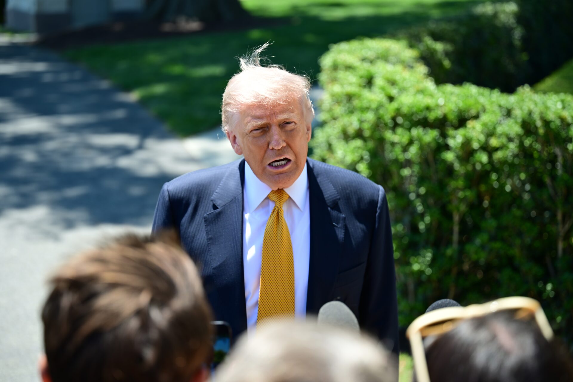 Trump shrugs off economic hardship as Iran war drives up prices