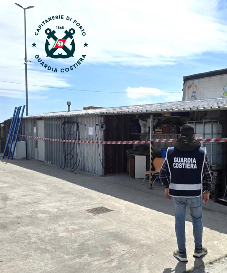 Violazioni ambientali a Cutro, sequestrata un'area invasa da rifiuti ...