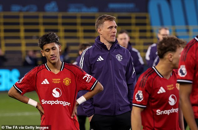 Raging Darren Fletcher accuses the FA of letting the Youth Cup become a ...
