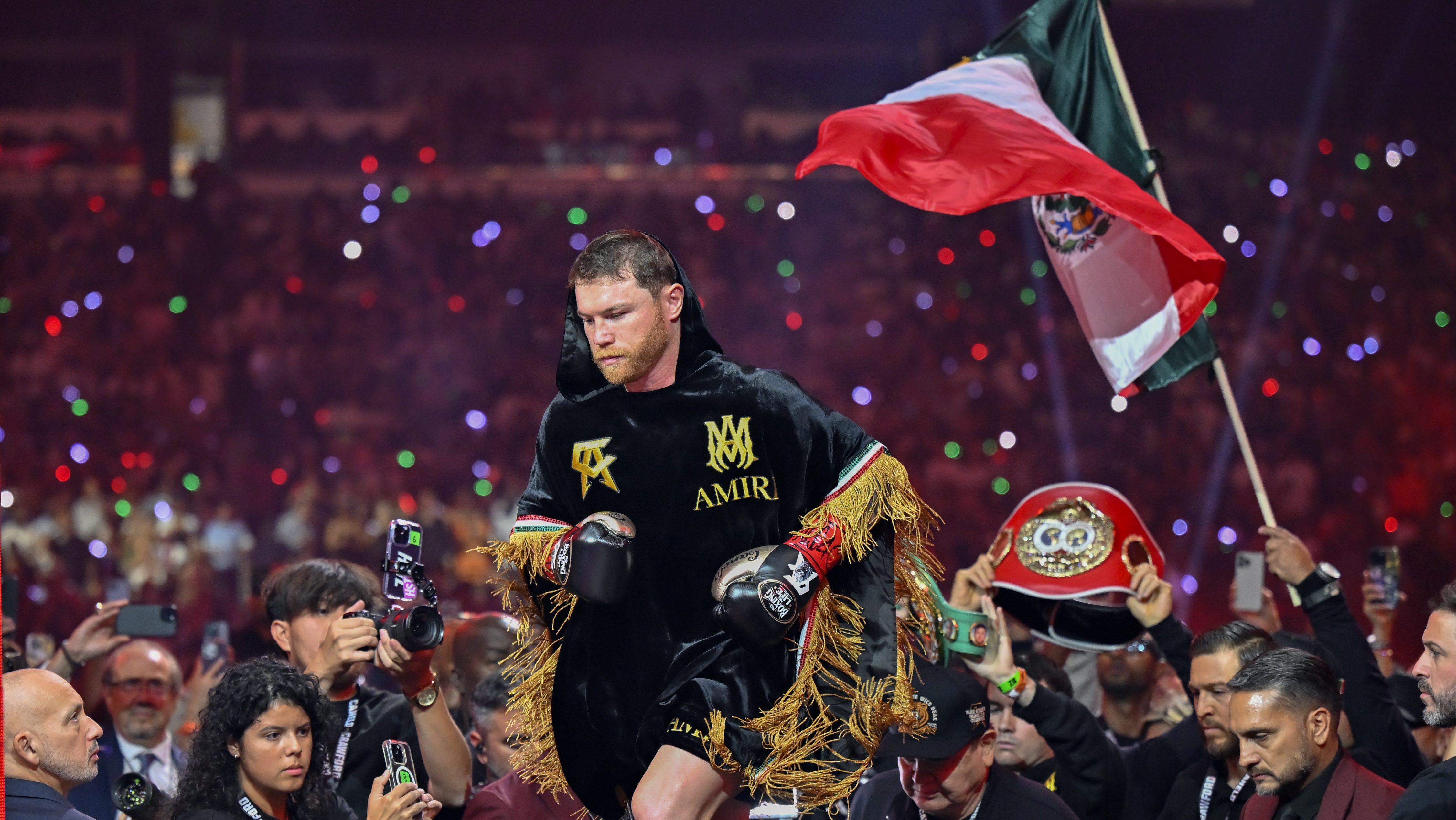 Jake Paul ofrece una millonada a Canelo por pelear y el mexicano ...