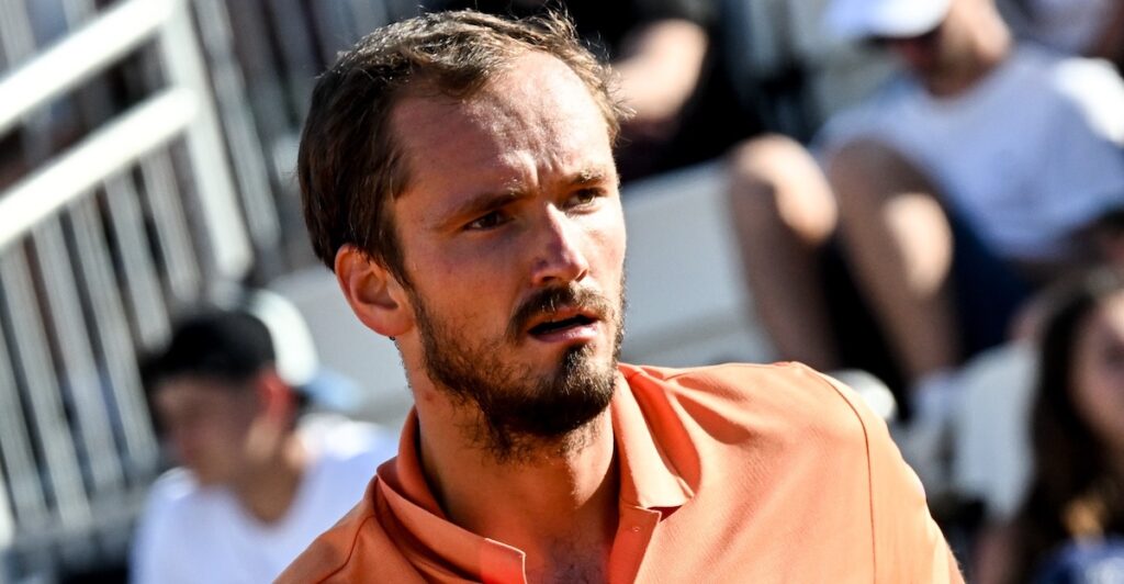 Medvedev n’en veut pas à Djokovic : « Novak est assez expé­ri­menté ...