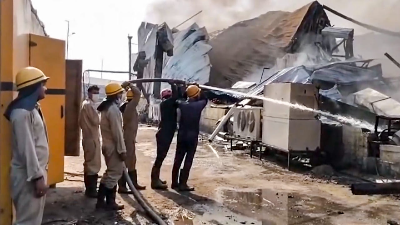 Massive fire breaks out at banquet hall in Delhi’s Alipur, no casualties