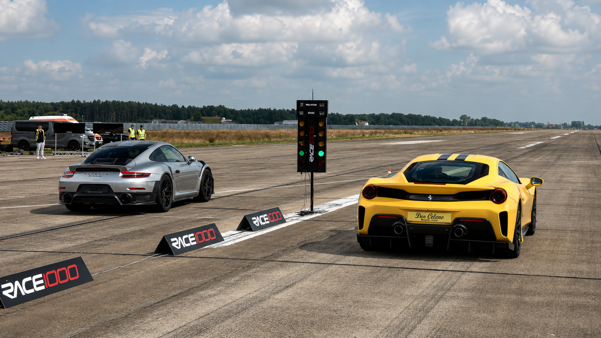 Kann ein 900-PS-Porsche 991 im Drag-Rennen gegen den Ferrari 488 Pista ...