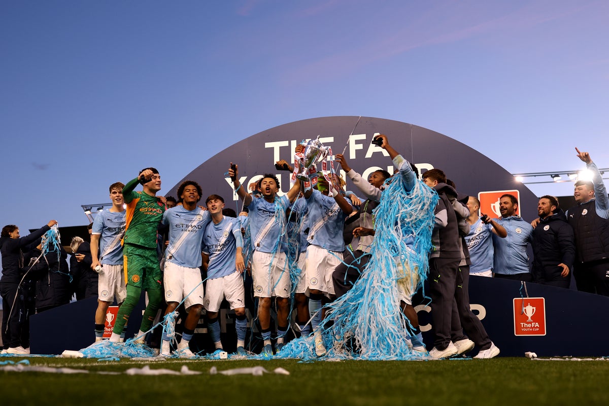 Fletcher angered by 'Man City parade' after FA Youth Cup final