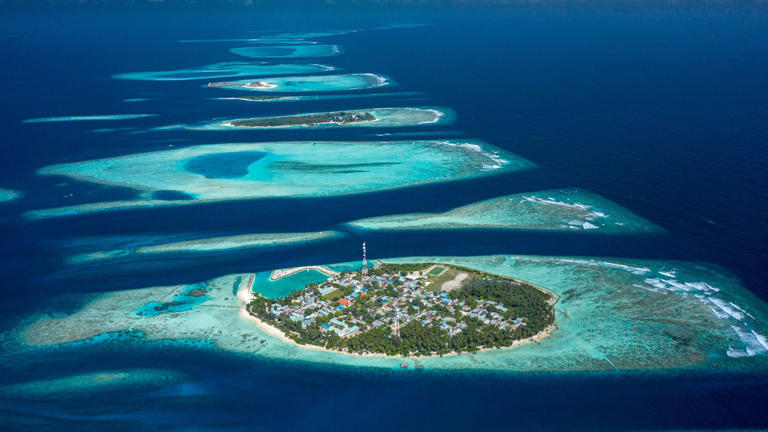 Five Italians Die While Exploring Underwater Caves In The Maldives