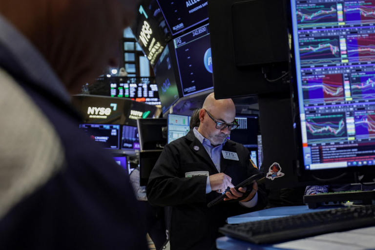 US futures, global markets fall; Treasury yields, oil rise