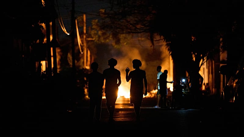 Cuba: protestos em Havana devido a grave escassez de combustível