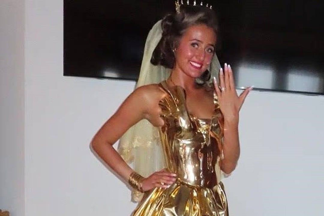 Venezuela Fury shares wedding gift glimpse