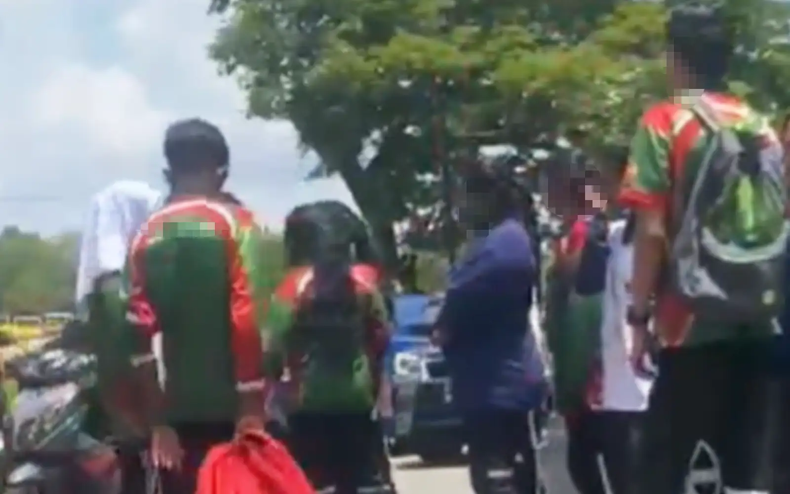 Cops identify schoolgirls involved in brawl in front of Kedah school