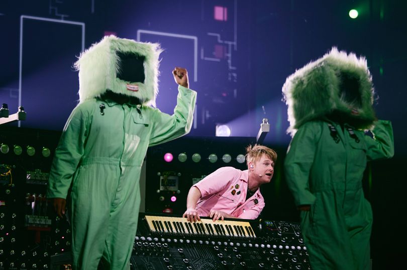Look Mum No Computer dealt major setback hours before live Eurovision final