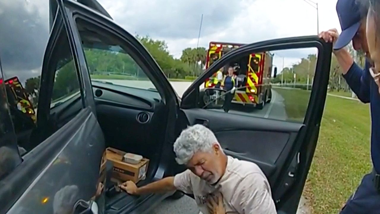 Three Florida teens save 65-year-old man's life after spotting him ...