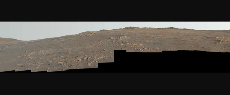NASA's Perseverance rover sends selfie from the Martian 'Wild West ...